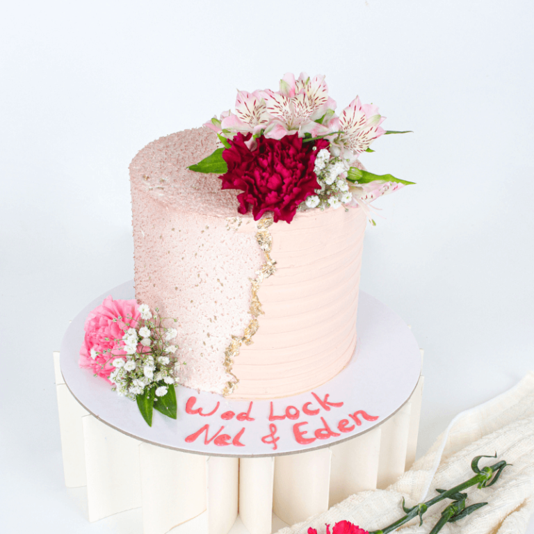 Shop the Finest Selection of Cakes & Sweets | Isfahan Sweets